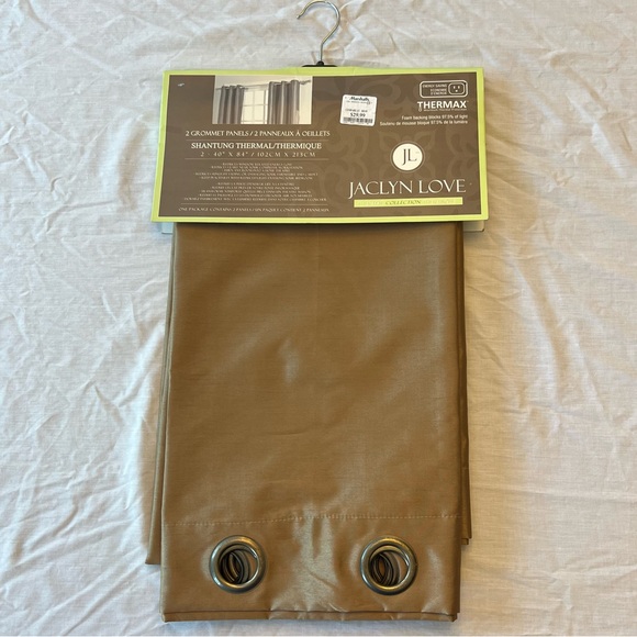Jaclyn Love | Accents | Nwt Jaclyn Love Brown Grommet Thermax Panel ...